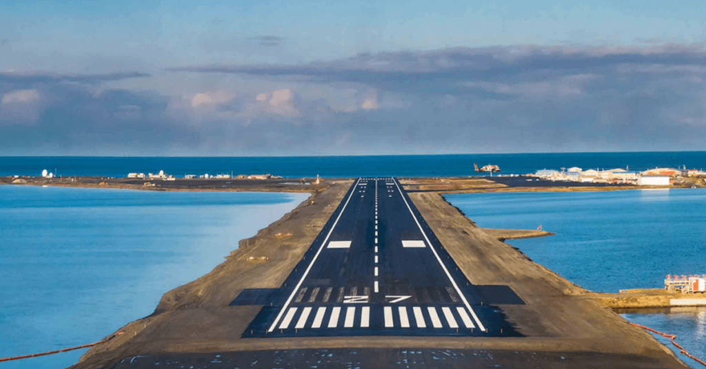 ICAO recommended Airport Signs, Runway and Taxiway Markings – Aviation ...